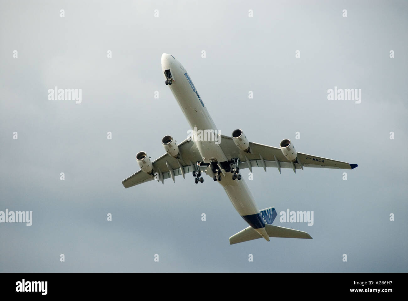 Airbus A340 Taking Off Stock Photo - Alamy
