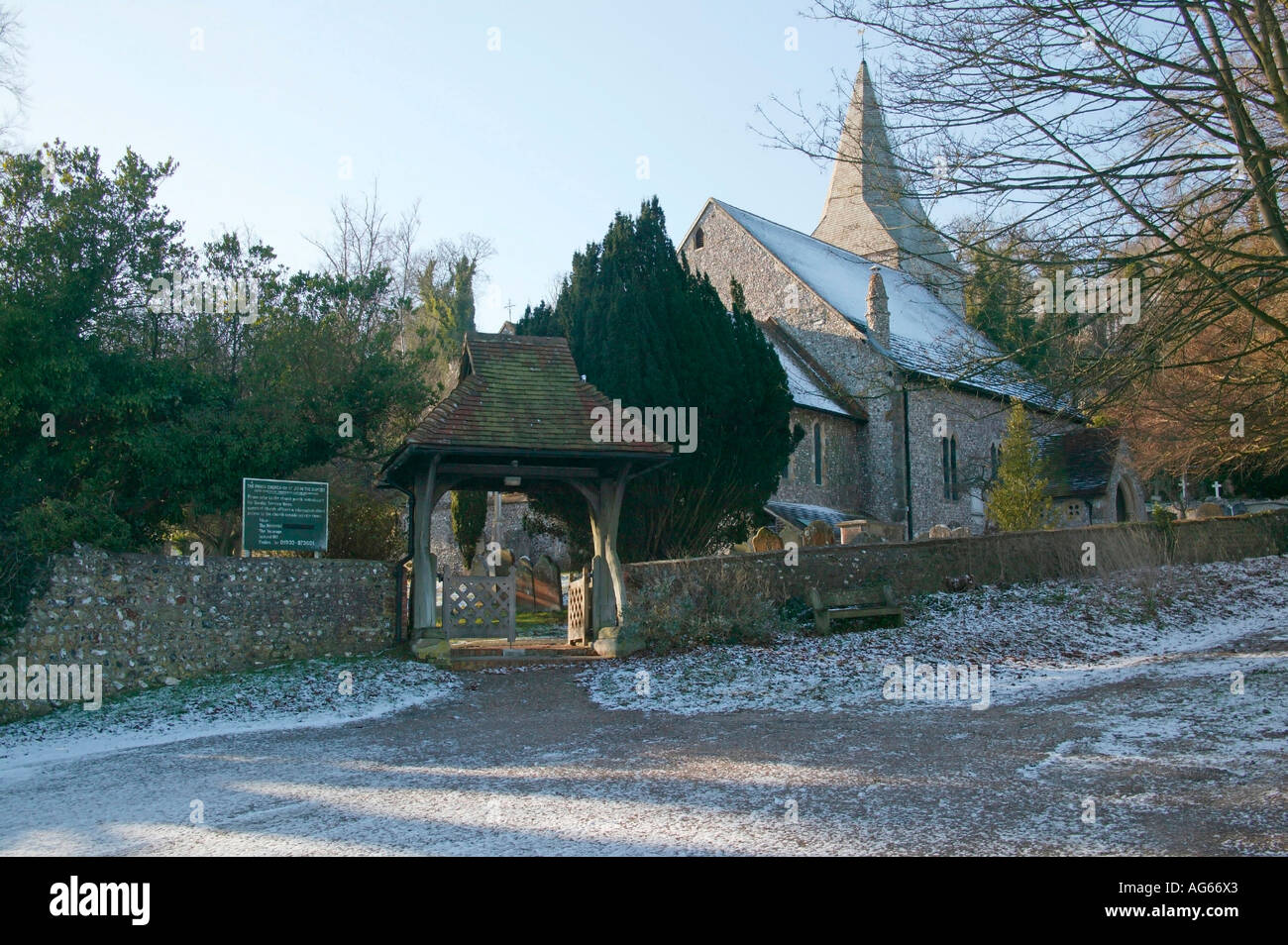 Findon Church High Resolution Stock Photography and Images - Alamy
