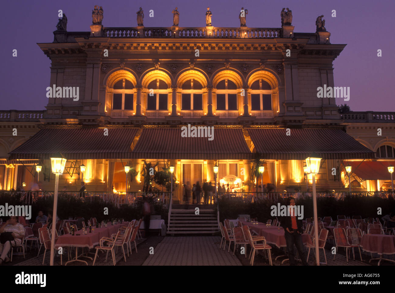 City park kursalon vienna austria hi-res stock photography and images - Alamy
