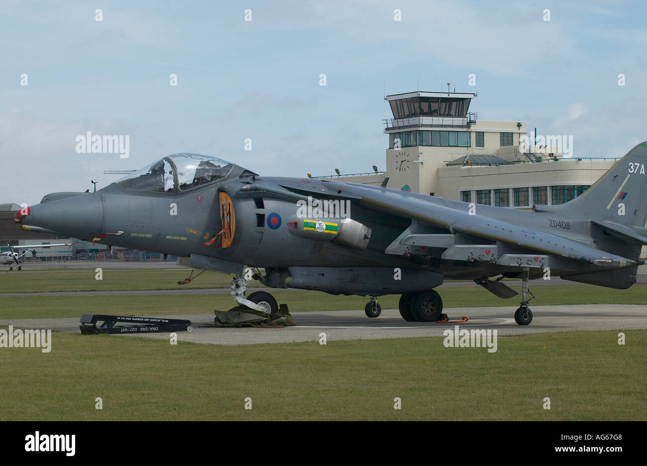 Raf harrier hi-res stock photography and images - Alamy