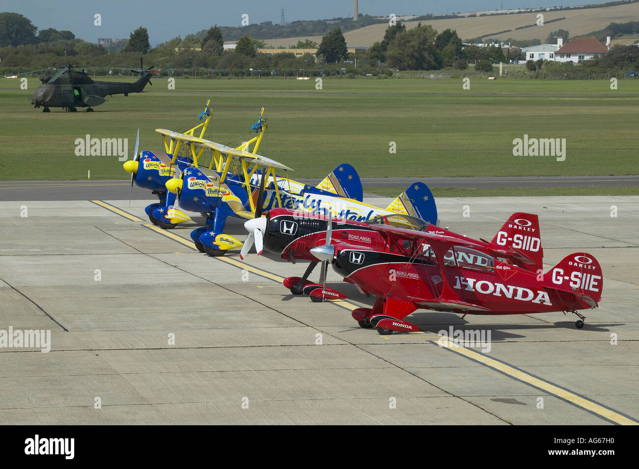 Bi wing hi-res stock photography and images - Alamy