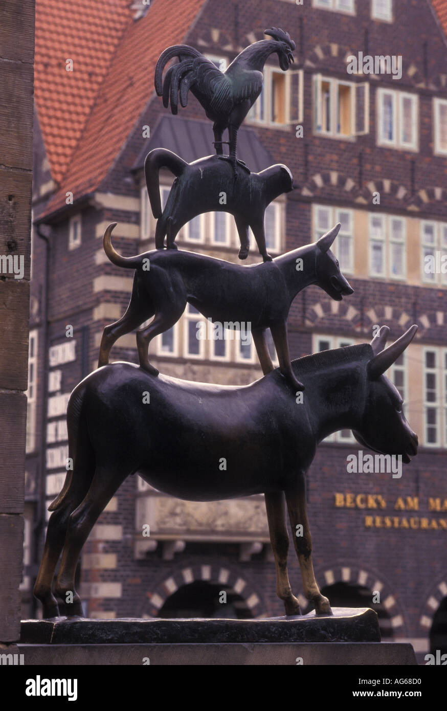 Germany sculpture animals in town hi-res stock photography and images ...