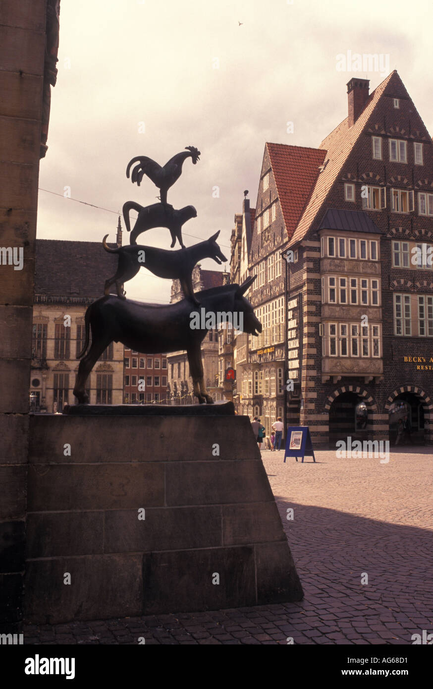 Germany sculpture animals in town hi-res stock photography and images ...