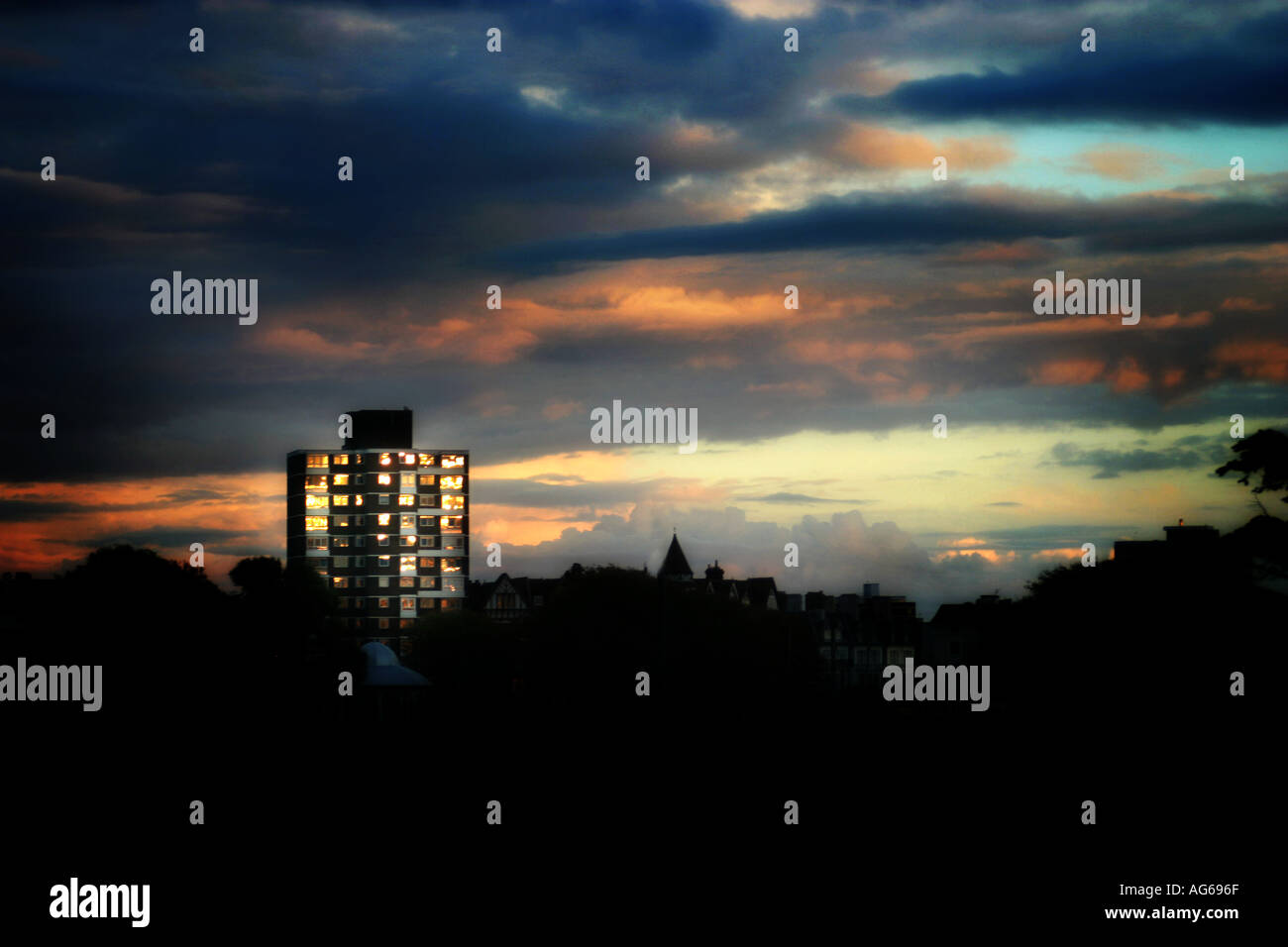 Flats tower hi-res stock photography and images - Alamy