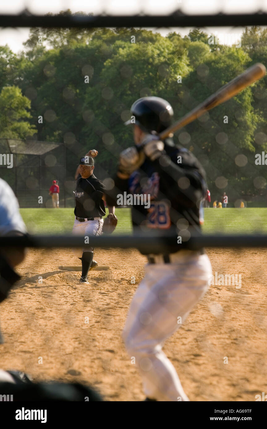 Weekend afternoon baseball game in Central Park in New York City, USA ...
