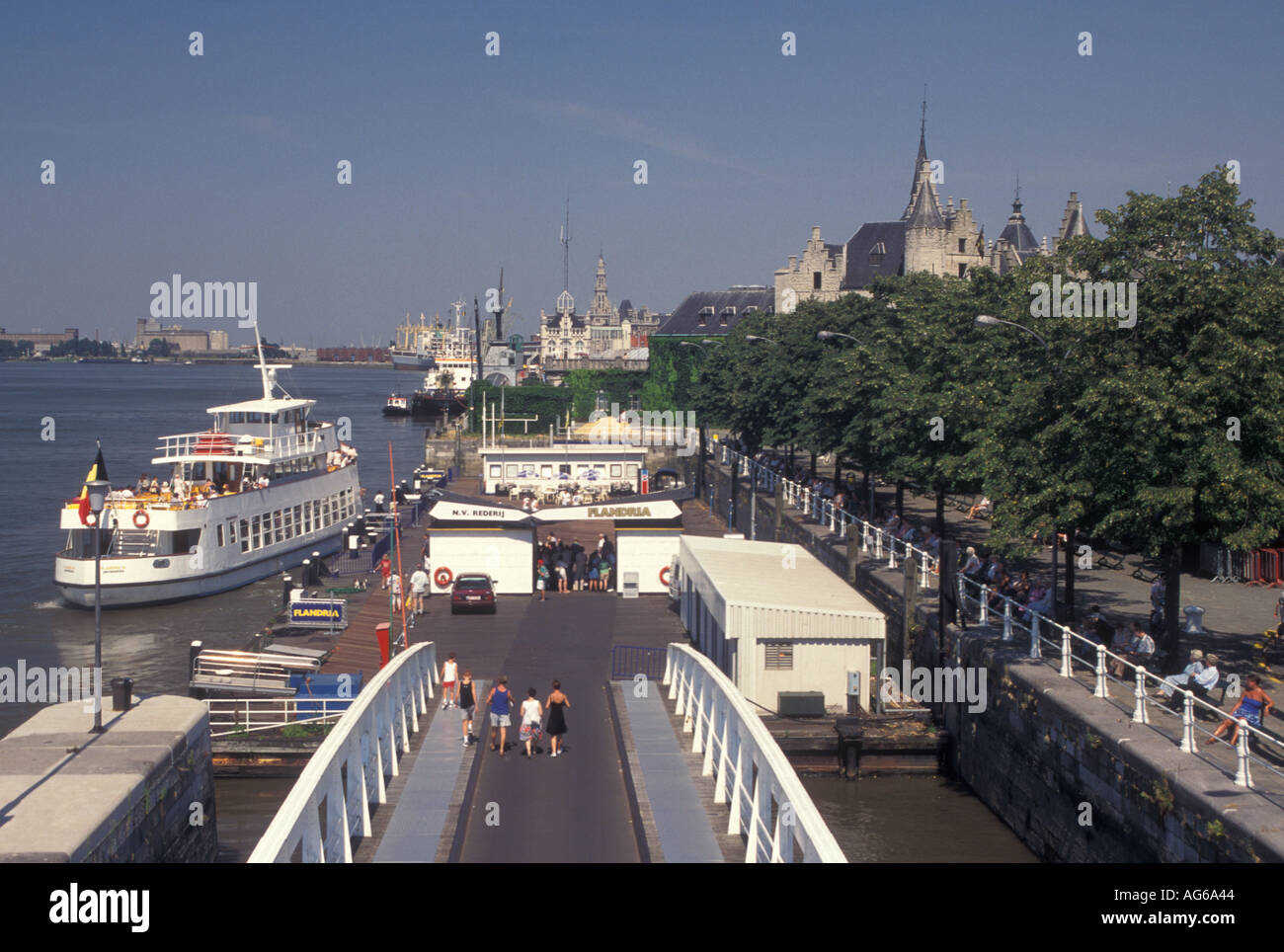Antwerp riverfront hi-res stock photography and images - Alamy