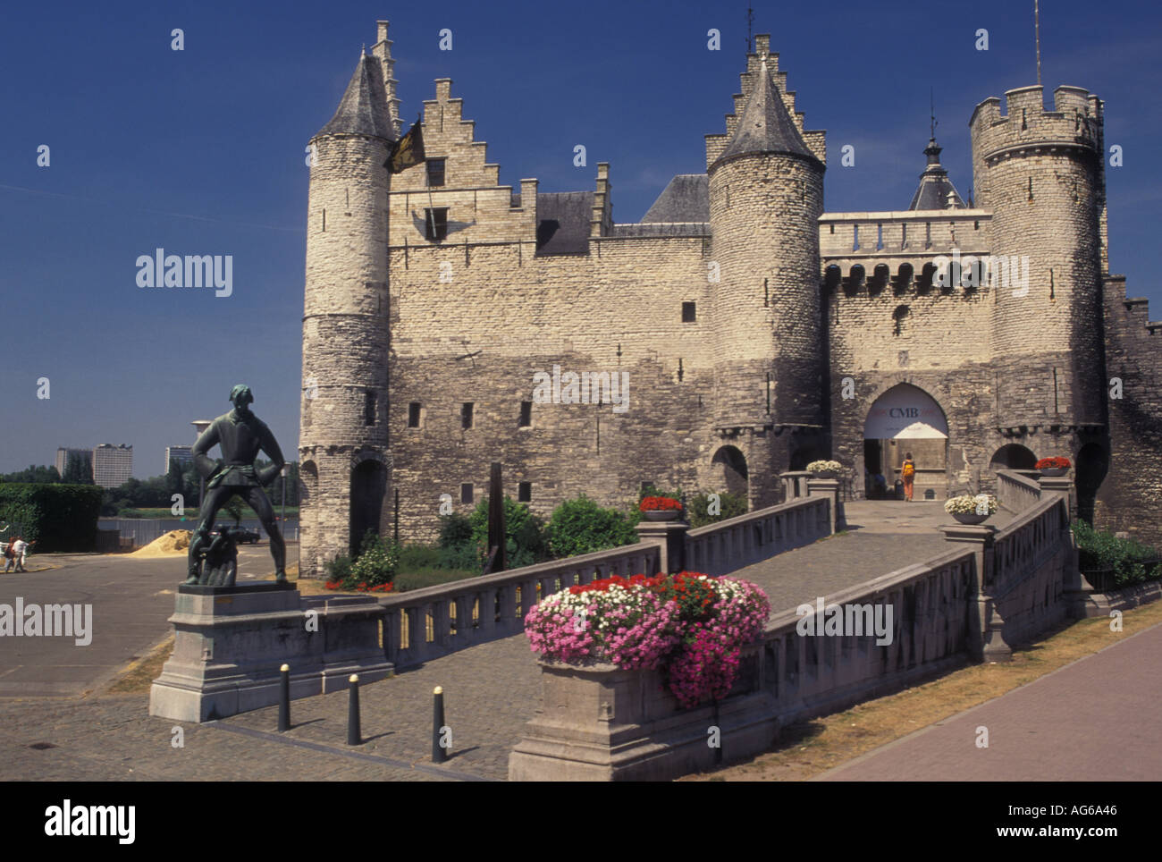 Antwerp riverfront hi-res stock photography and images - Alamy