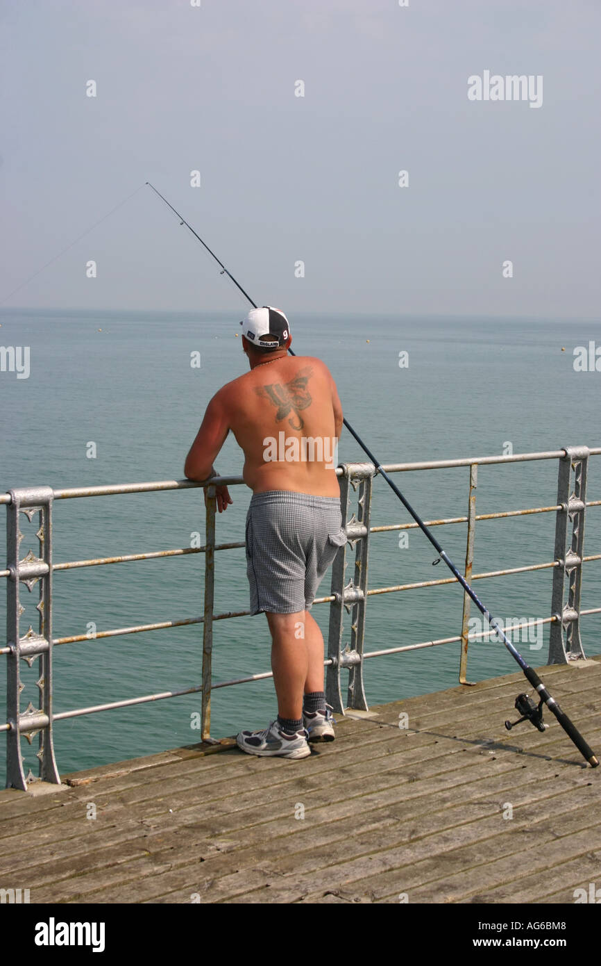 Bognor regis pier and fisherman hi-res stock photography and images - Alamy