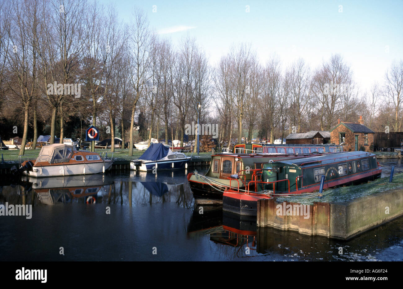 Hoe mill lock river chelmer hi-res stock photography and images - Alamy