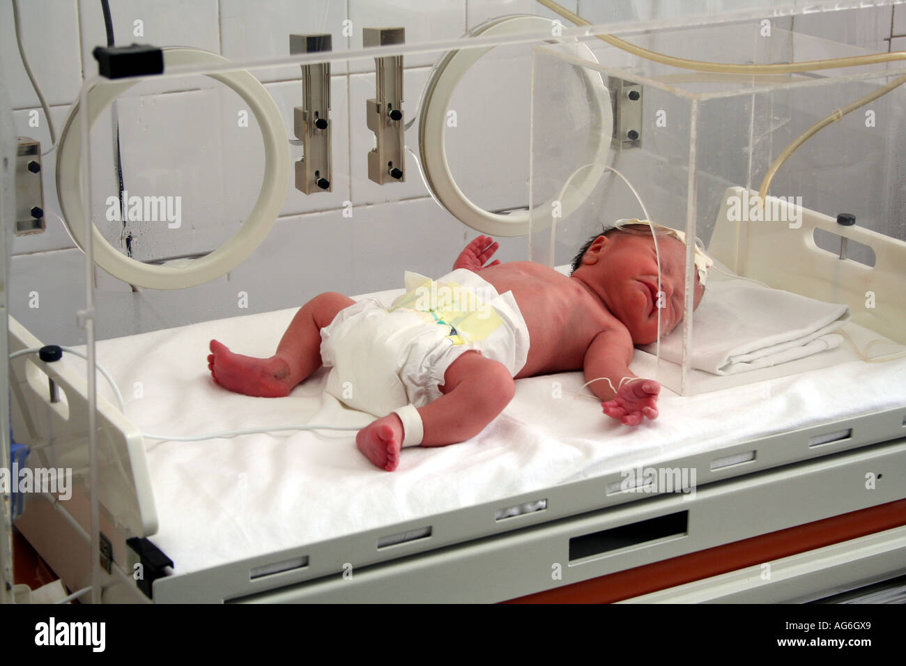 prematurely born child Stock Photo - Alamy