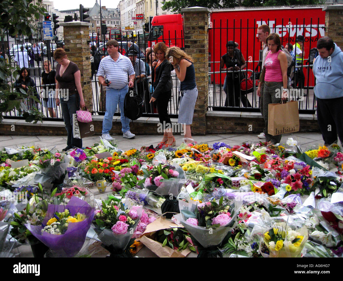 First Anniversary after July 7th 2005 London Tube Bombings, at Kings ...