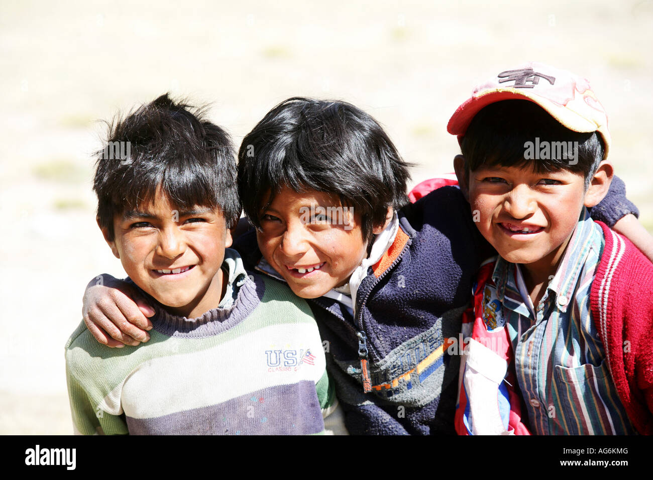 Girl in traditional bolivian costume hi-res stock photography and ...