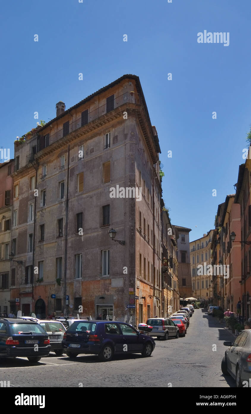 Back street in Rome Italy Stock Photo - Alamy