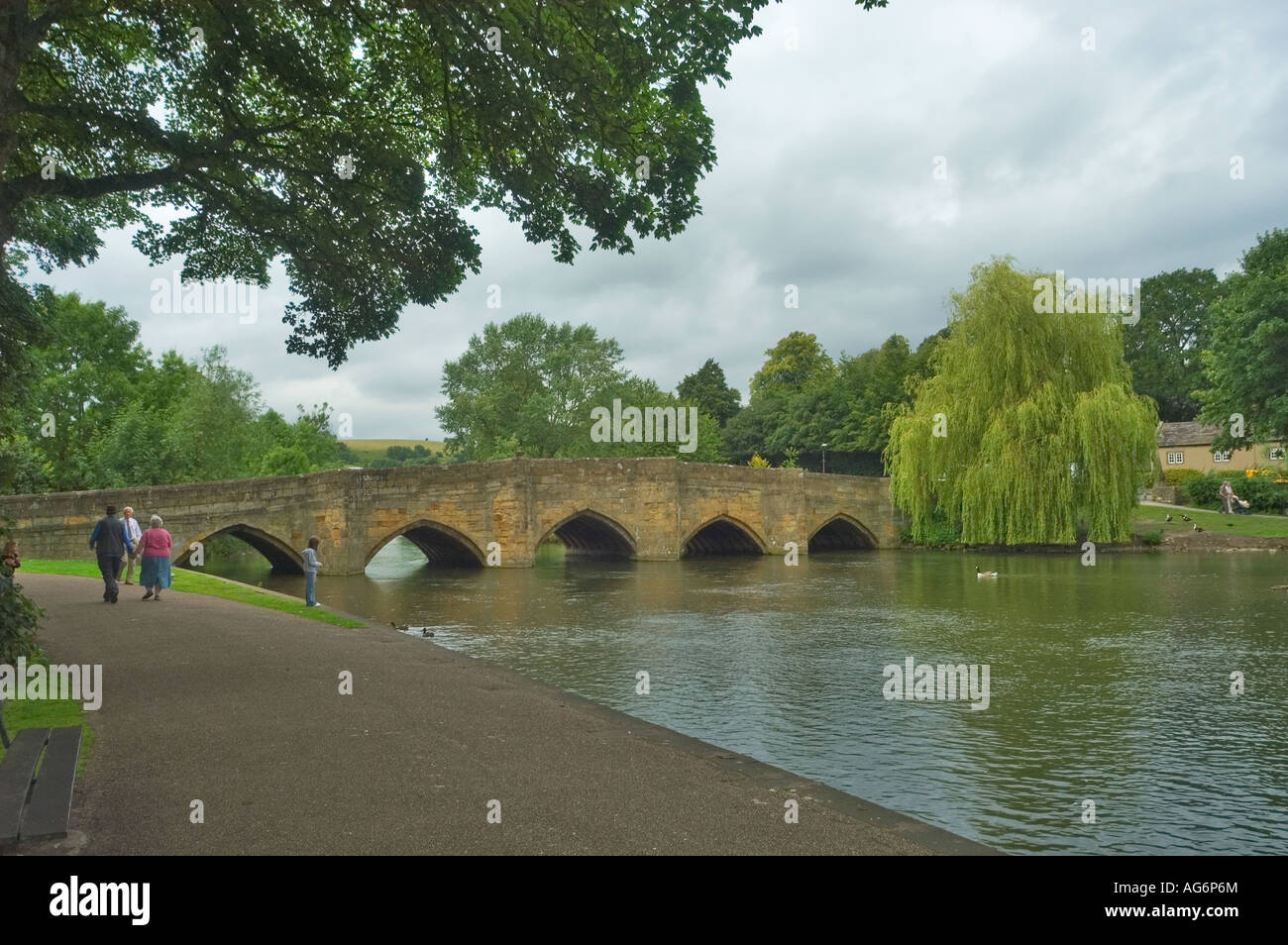 Bridge over the river Wye at Bakewell Derbyshire Stock Photo - Alamy