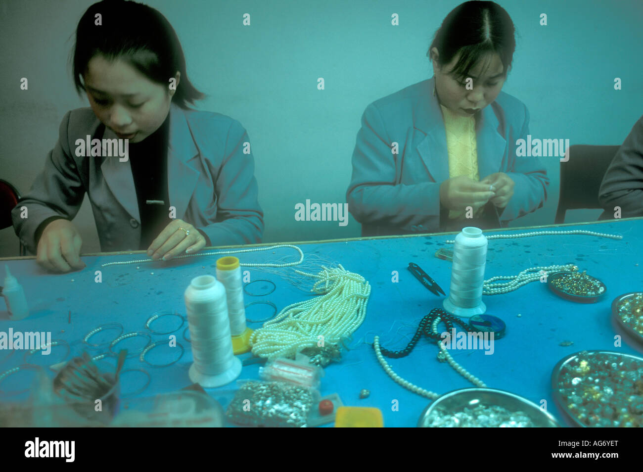 Pearl factory beijing china hi-res stock photography and images - Alamy