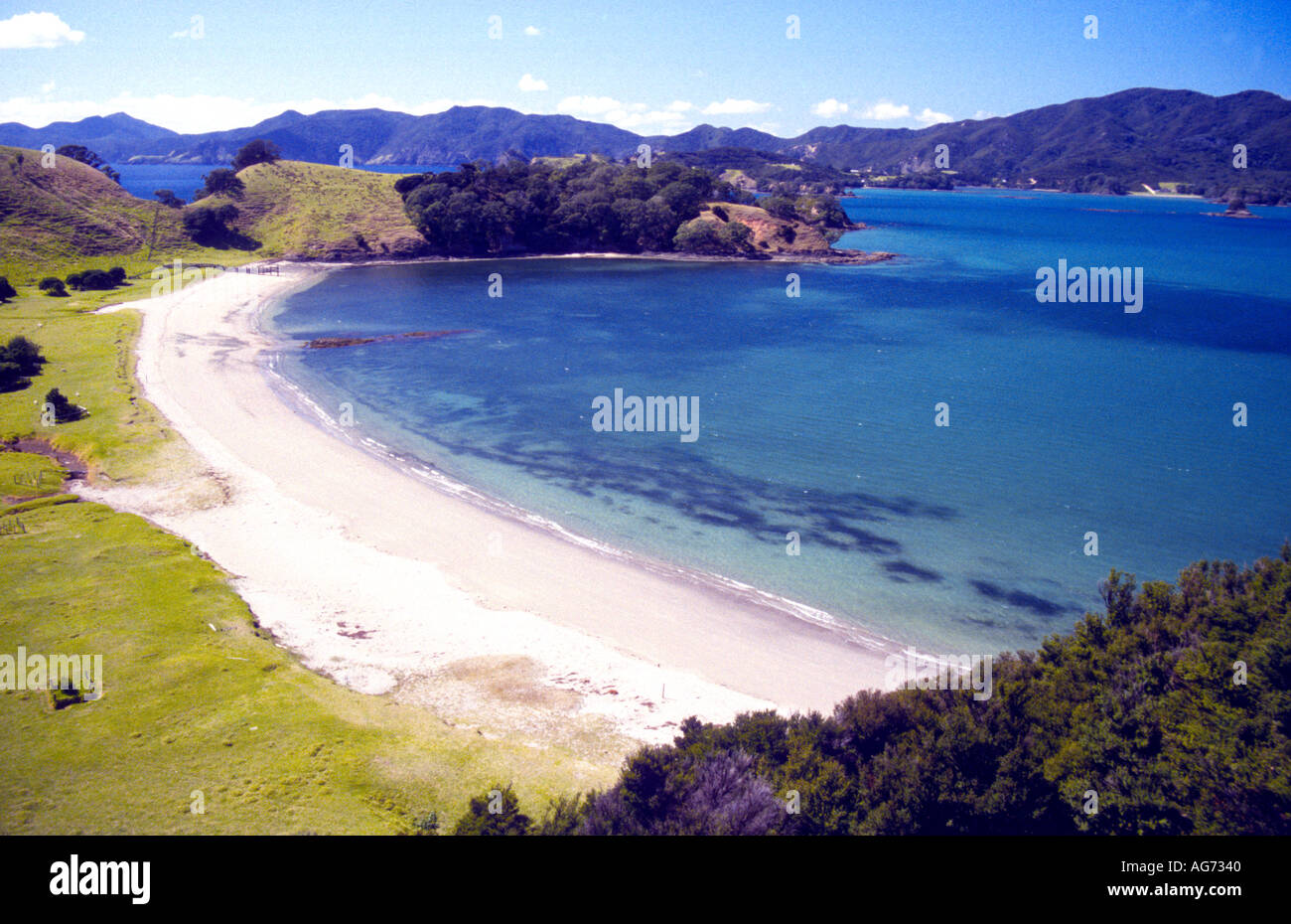 Urupukapuka island bay islands new hi-res stock photography and images ...