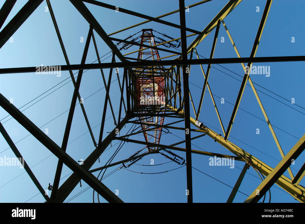 high voltage mast, grid Stock Photo - Alamy