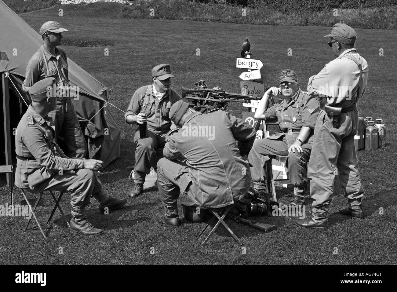 German Soldiers France Wwii Stock Photos & German Soldiers France Wwii ...