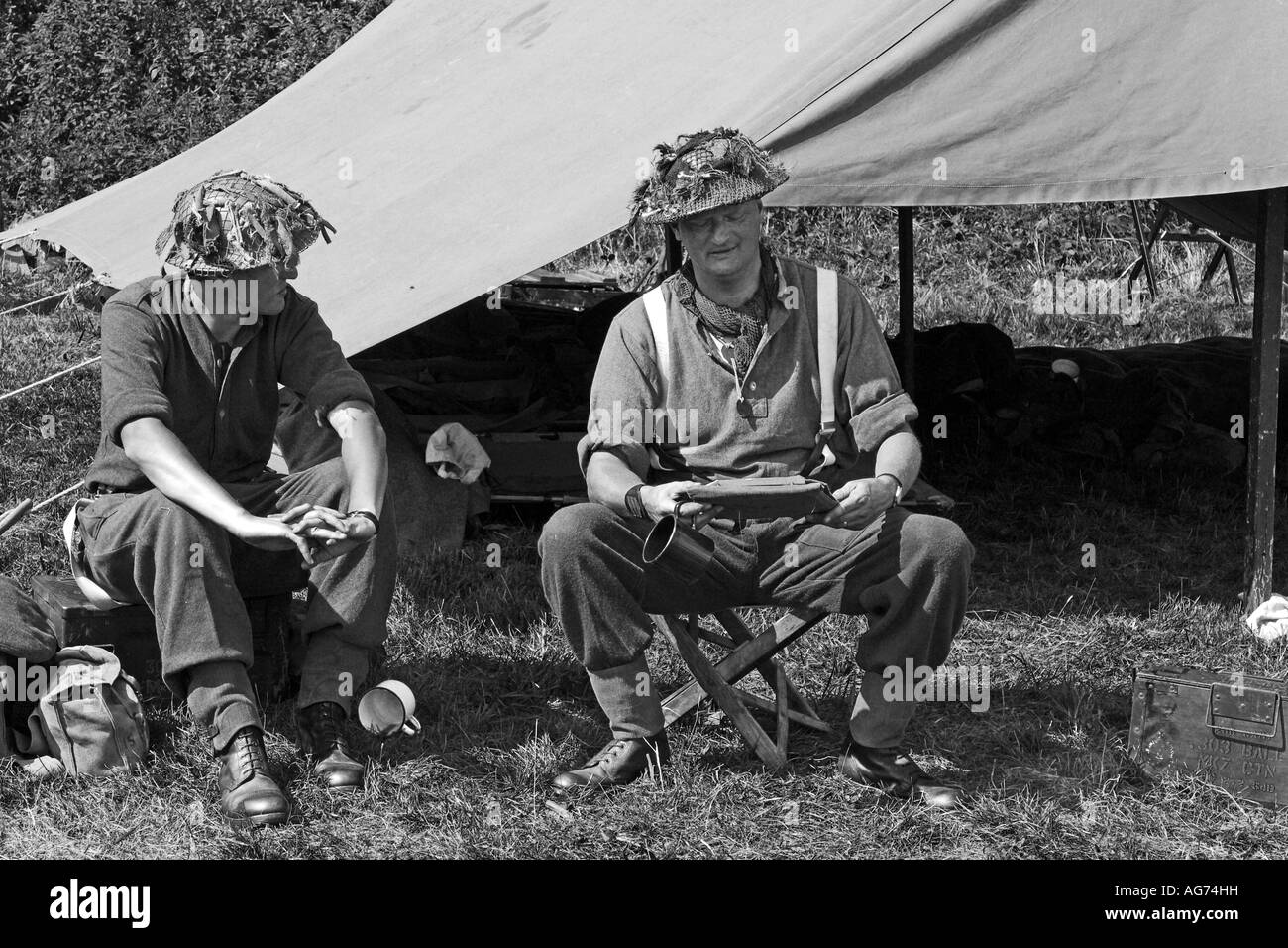WW2 era British Army Infantry soldiers in Normandy France 1944 Stock ...