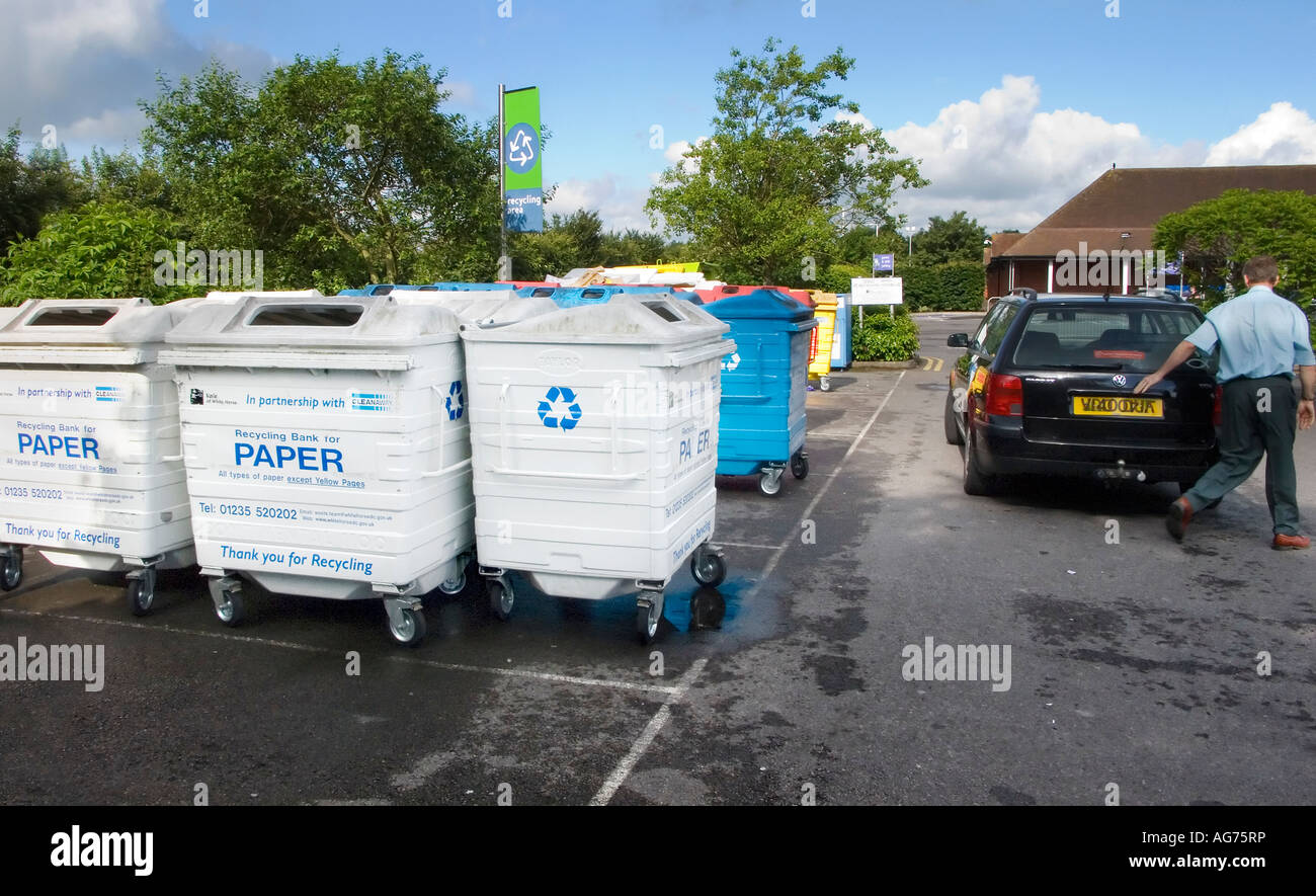 Tesco recycling hi-res stock photography and images - Alamy