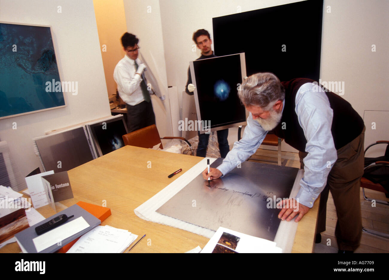 James turrell roden crater hi-res stock photography and images - Alamy
