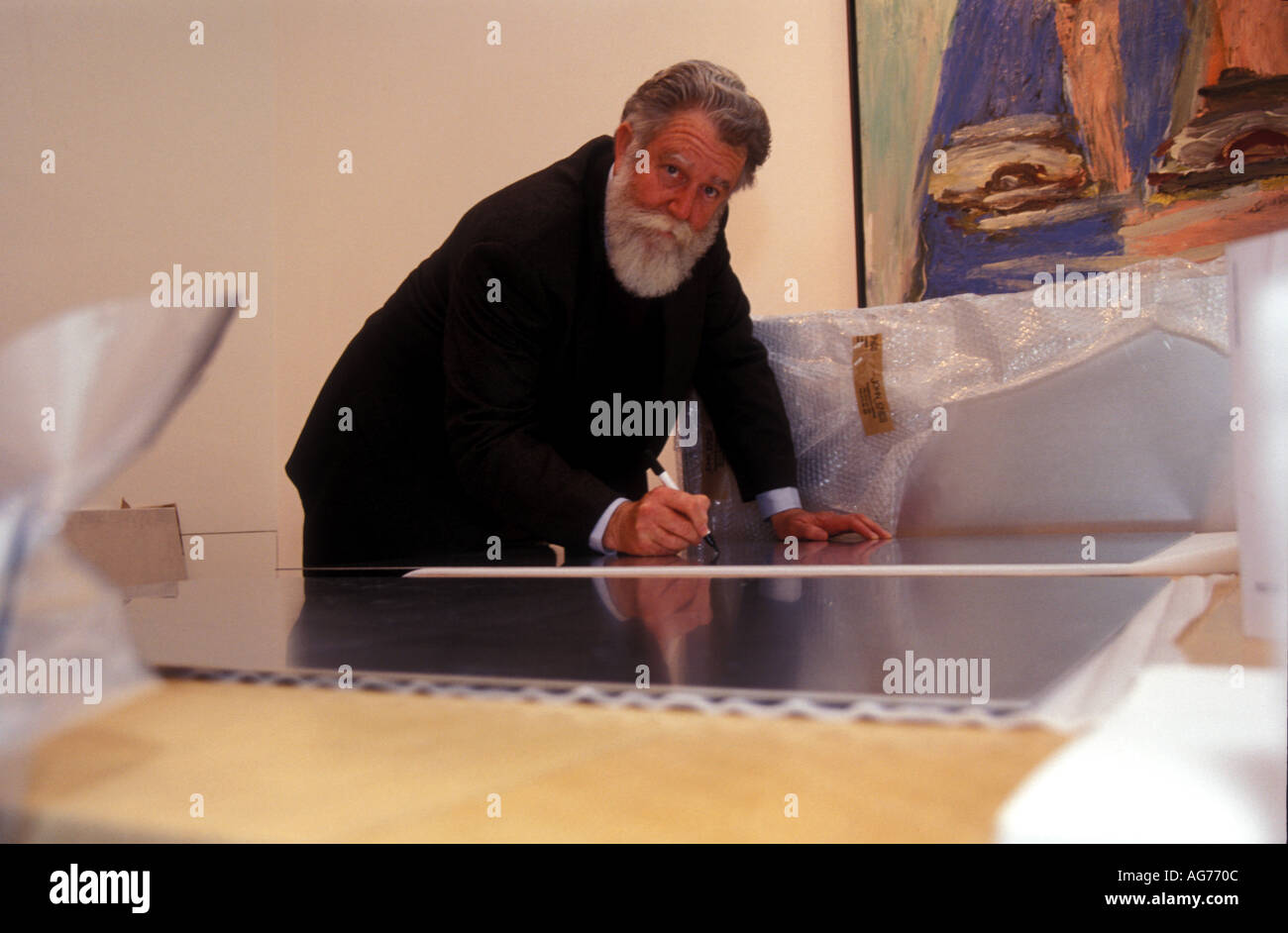 James turrell roden crater hi-res stock photography and images - Alamy