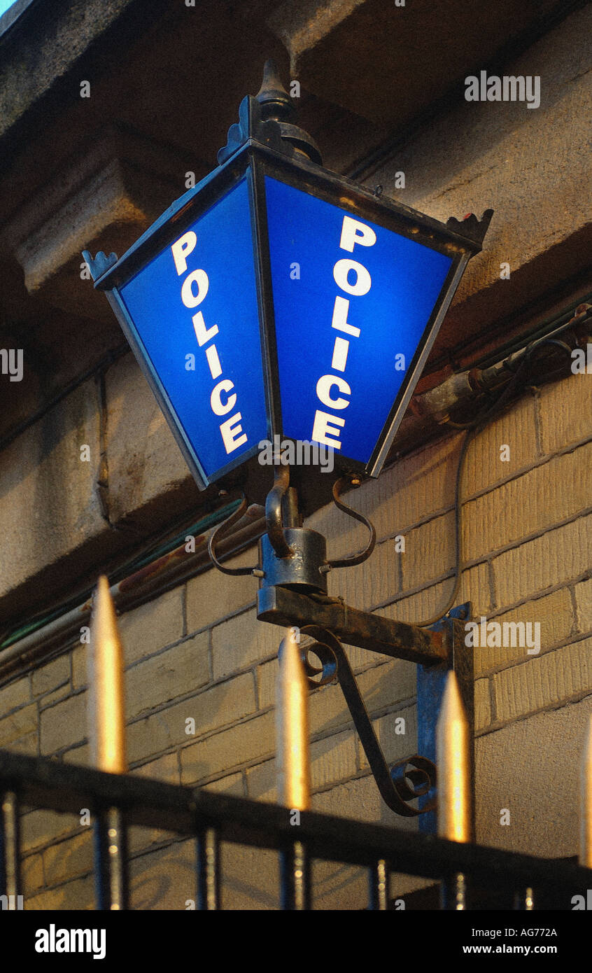 Policestation hi-res stock photography and images - Alamy