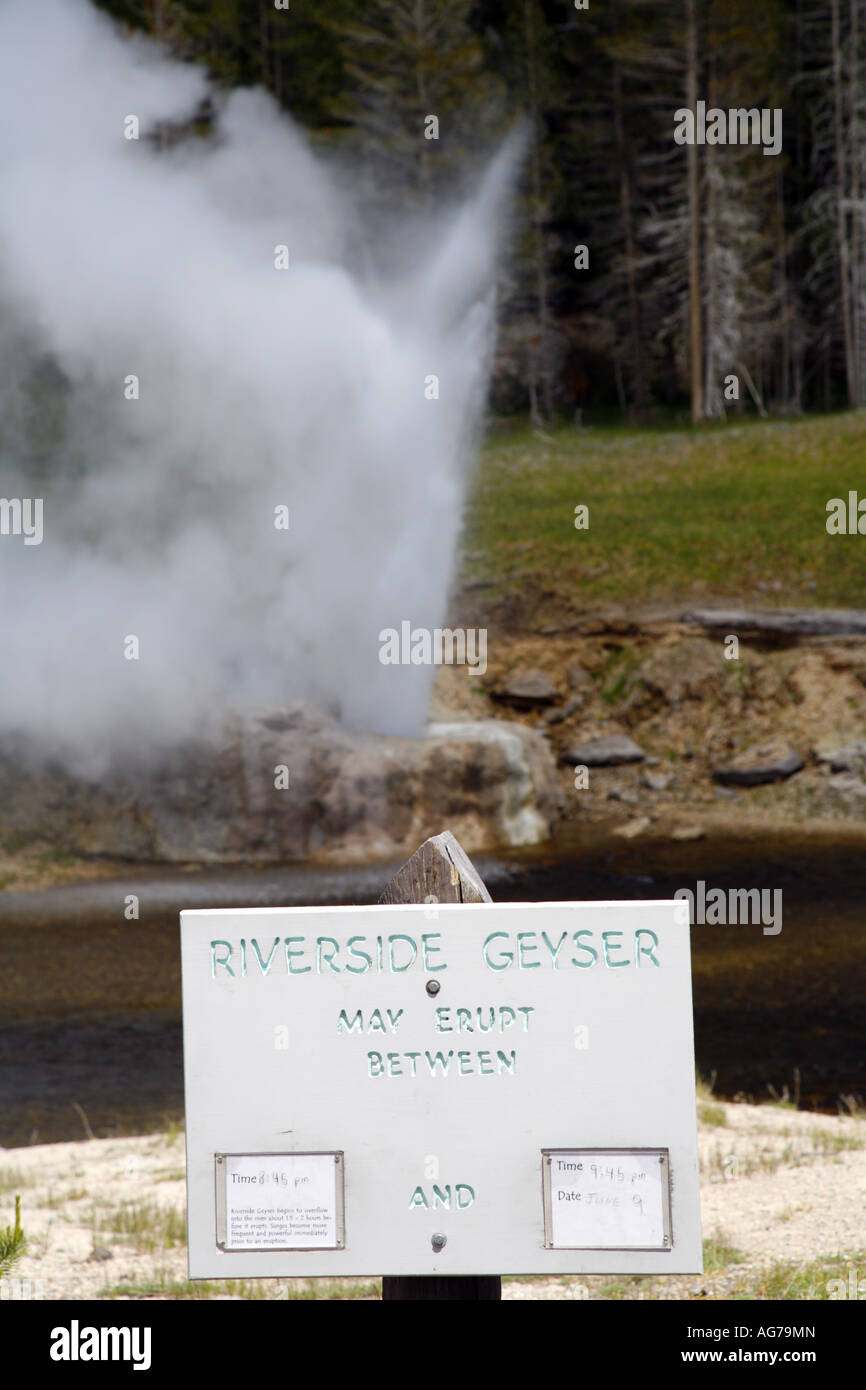 Upper yellowstone rivers hi-res stock photography and images - Alamy