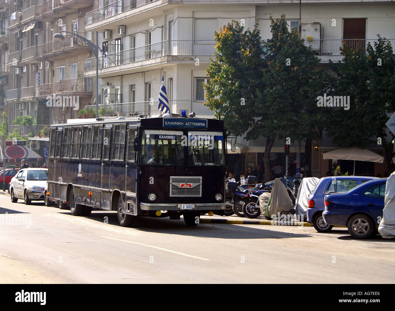 Hellenic police hi-res stock photography and images - Alamy
