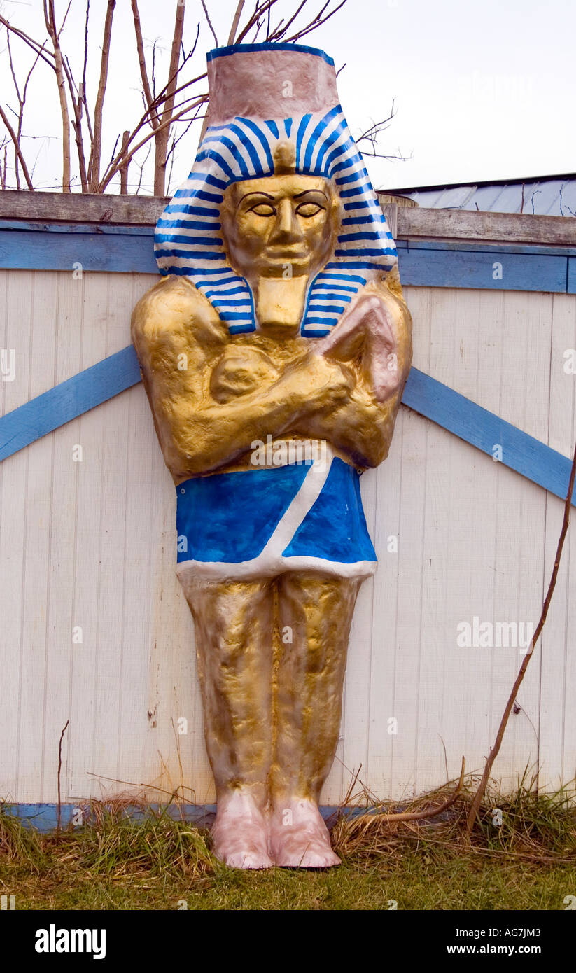 King Tut Sculpture at the Enchanted Castle Studio in Natural Bridge ...