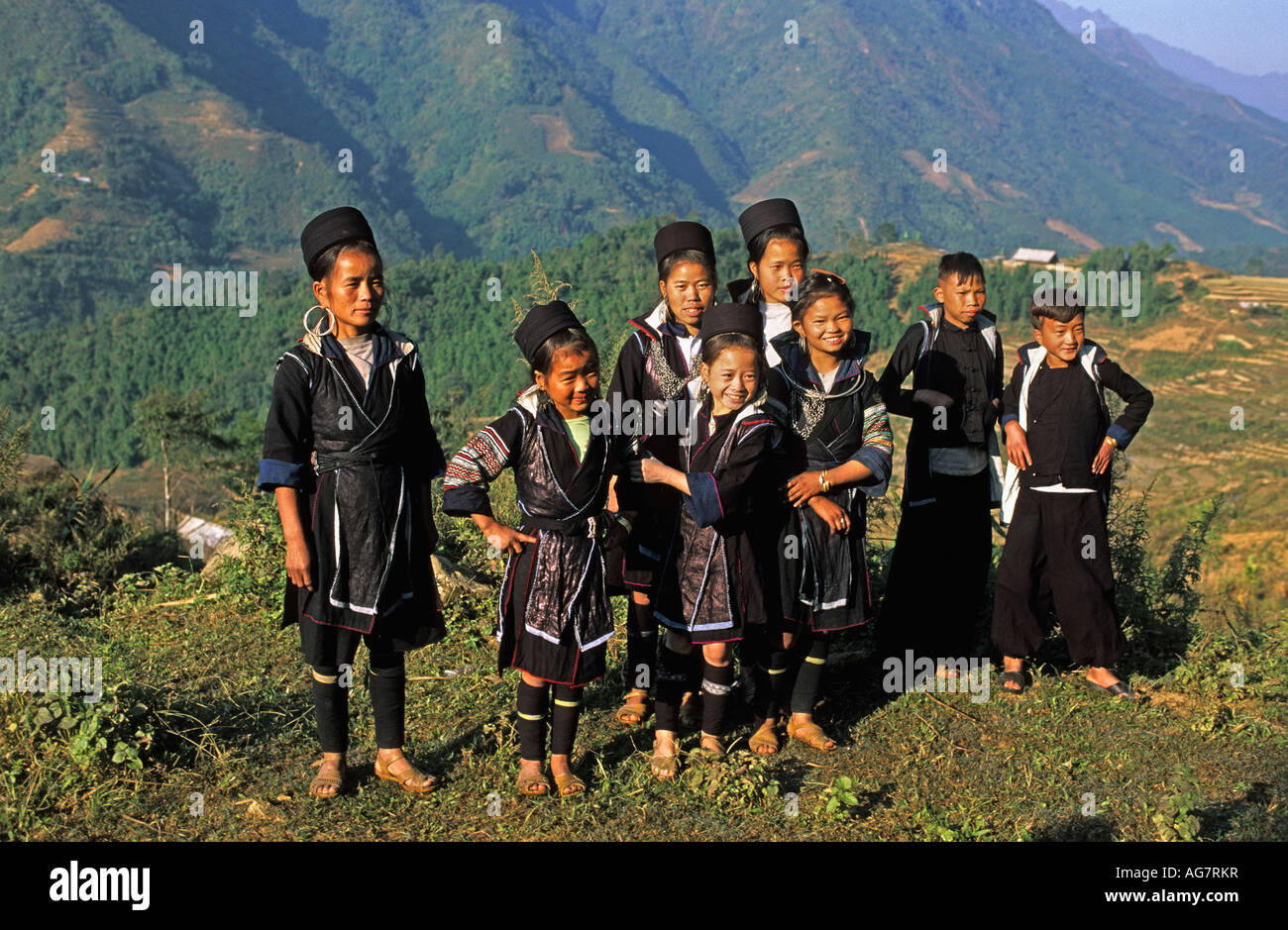 Vietnam Sapa Girls and boys of Black Hmong Hill Tribe Stock Photo - Alamy