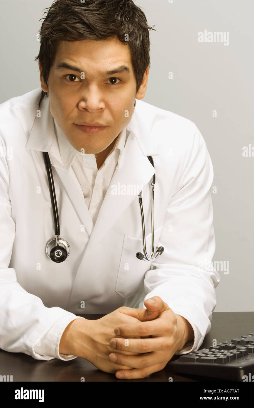 Doctor posed hi-res stock photography and images - Alamy