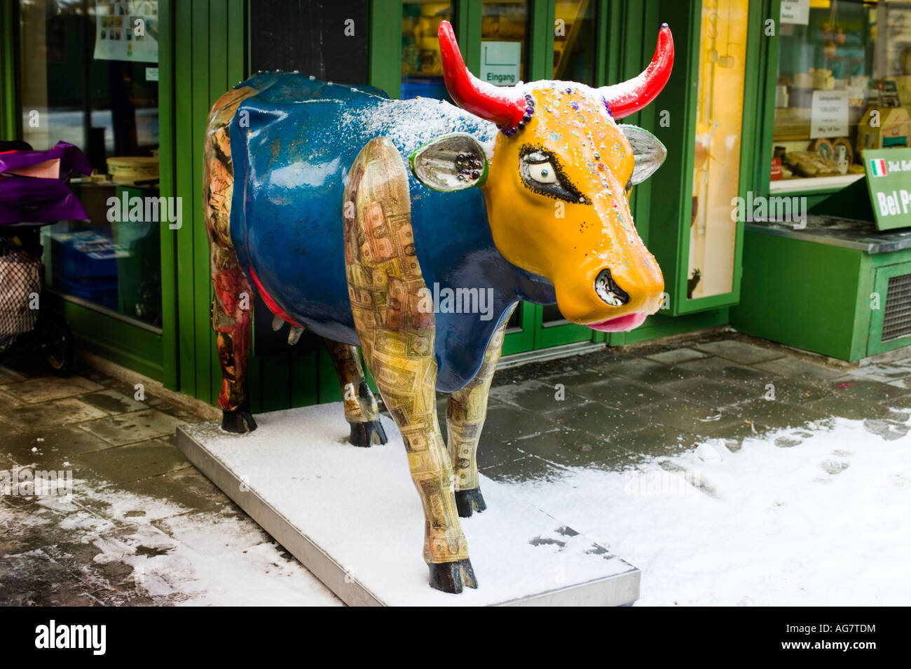 decorative cow in butchers' district of Munich, germany Stock Photo - Alamy