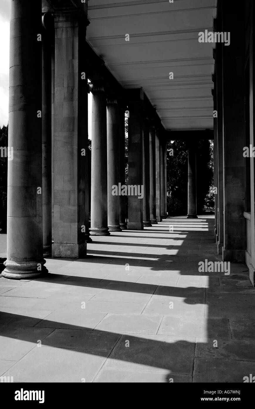 Georgian columns Black and White Stock Photos & Images - Alamy