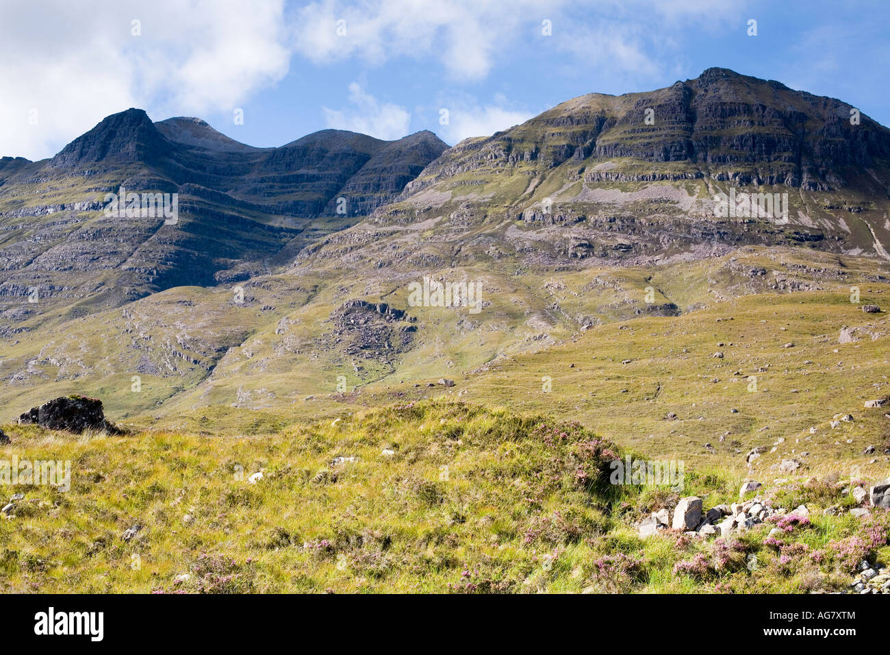 Torridon Mountains, Glen Torridon, Ben Eighe nature reserve, Scotland ...