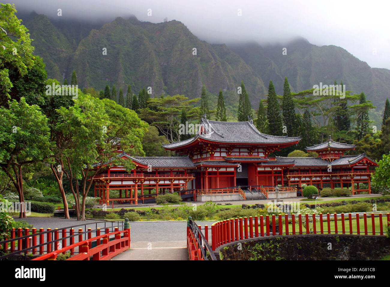 Byodo In Buddhist Temple located in the Valley of Temples Oahu Stock ...