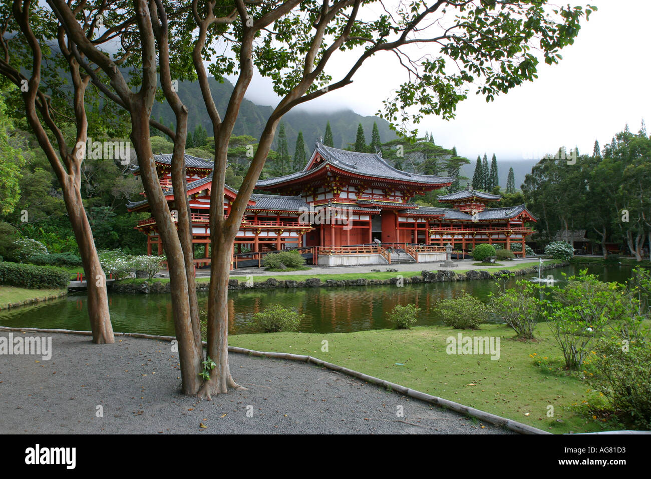 Byodo In Buddhist Temple located in the Valley of Temples Oahu Stock ...