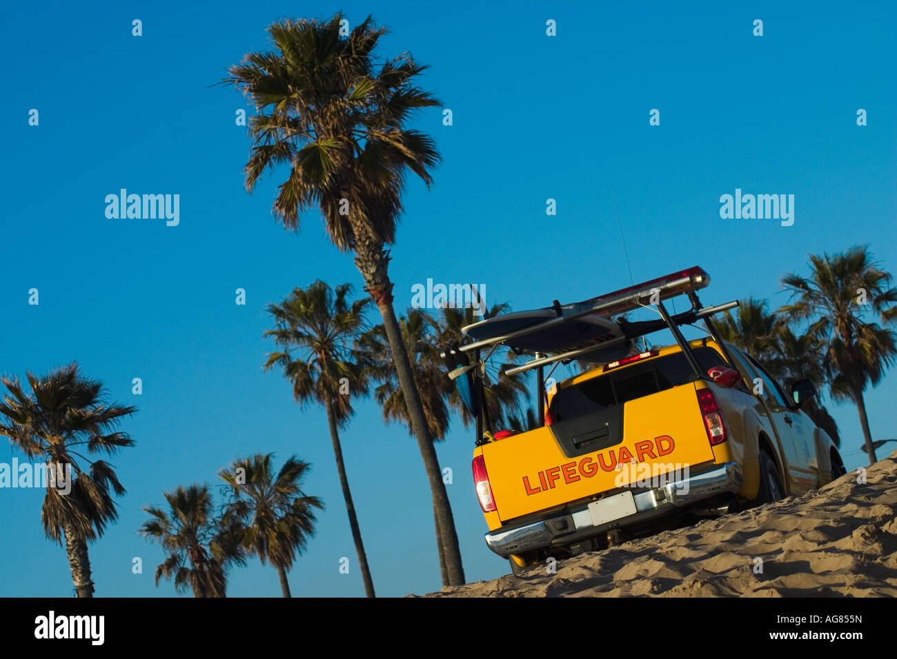 Lifeguard vehicle on beach Stock Photo - Alamy