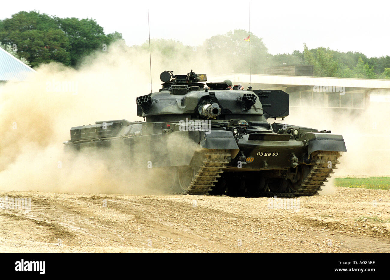 Challenger 2 desert hi-res stock photography and images - Alamy