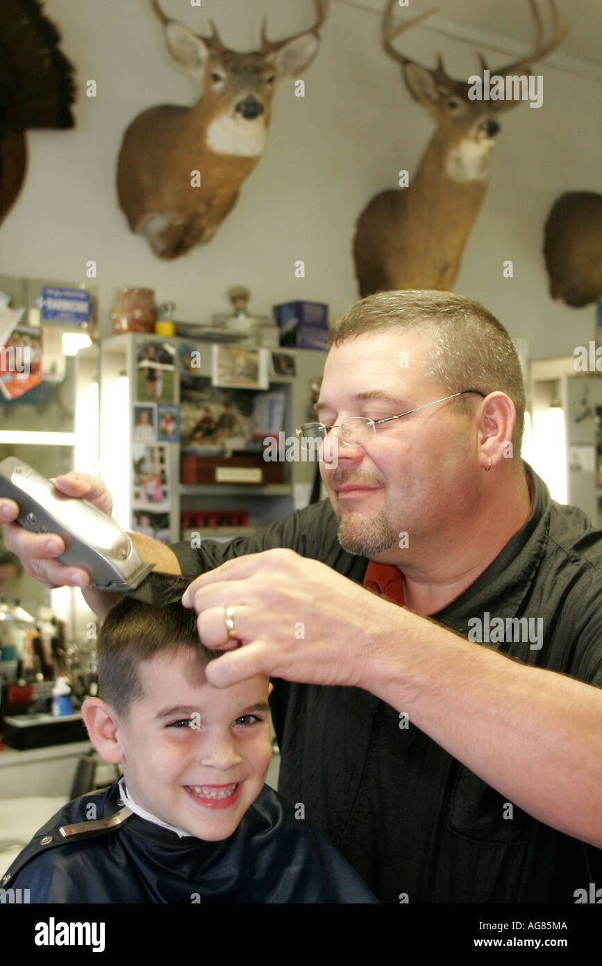 Virginia Loudoun County,Purcellville,Darrell's Barber shop,consumer,boy ...