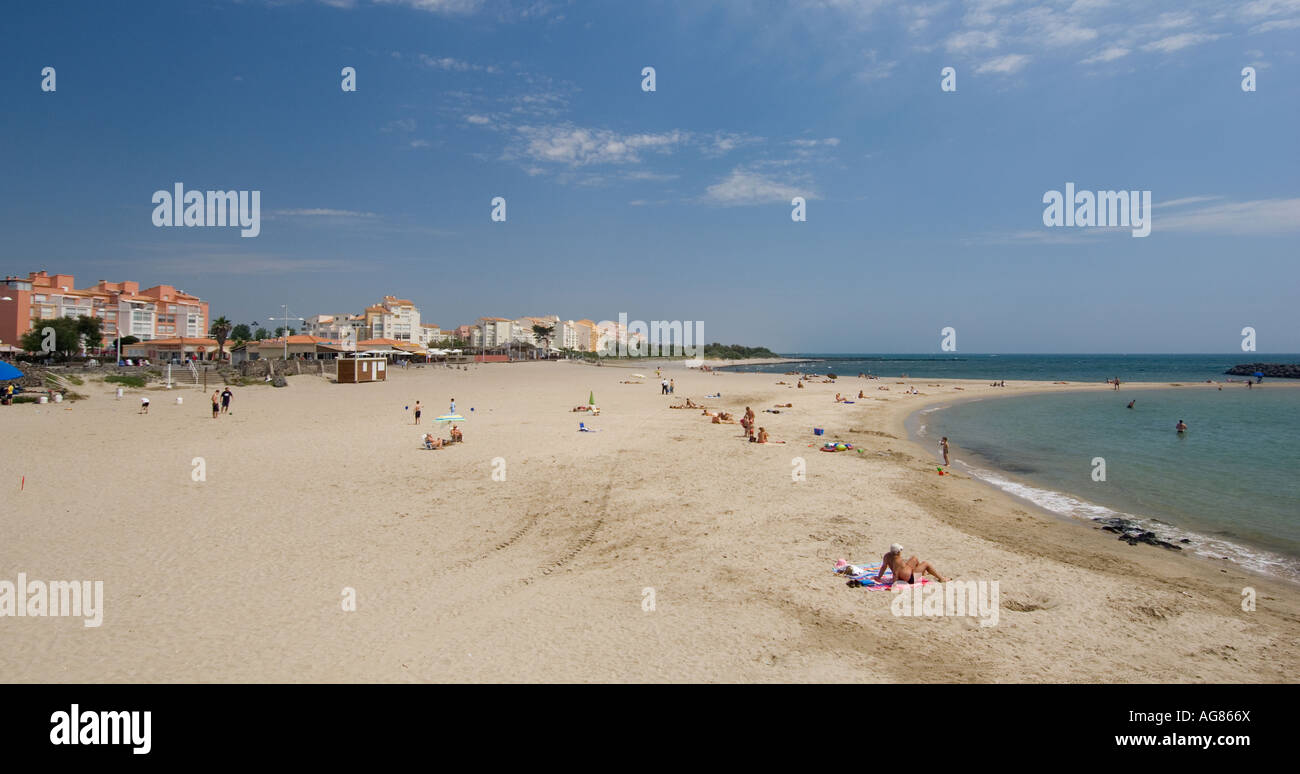 Cap d agde beach hi-res stock photography and images - Alamy