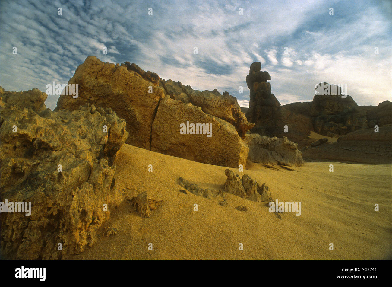 Fossilized sand in the Sahara Desert Stock Photo - Alamy