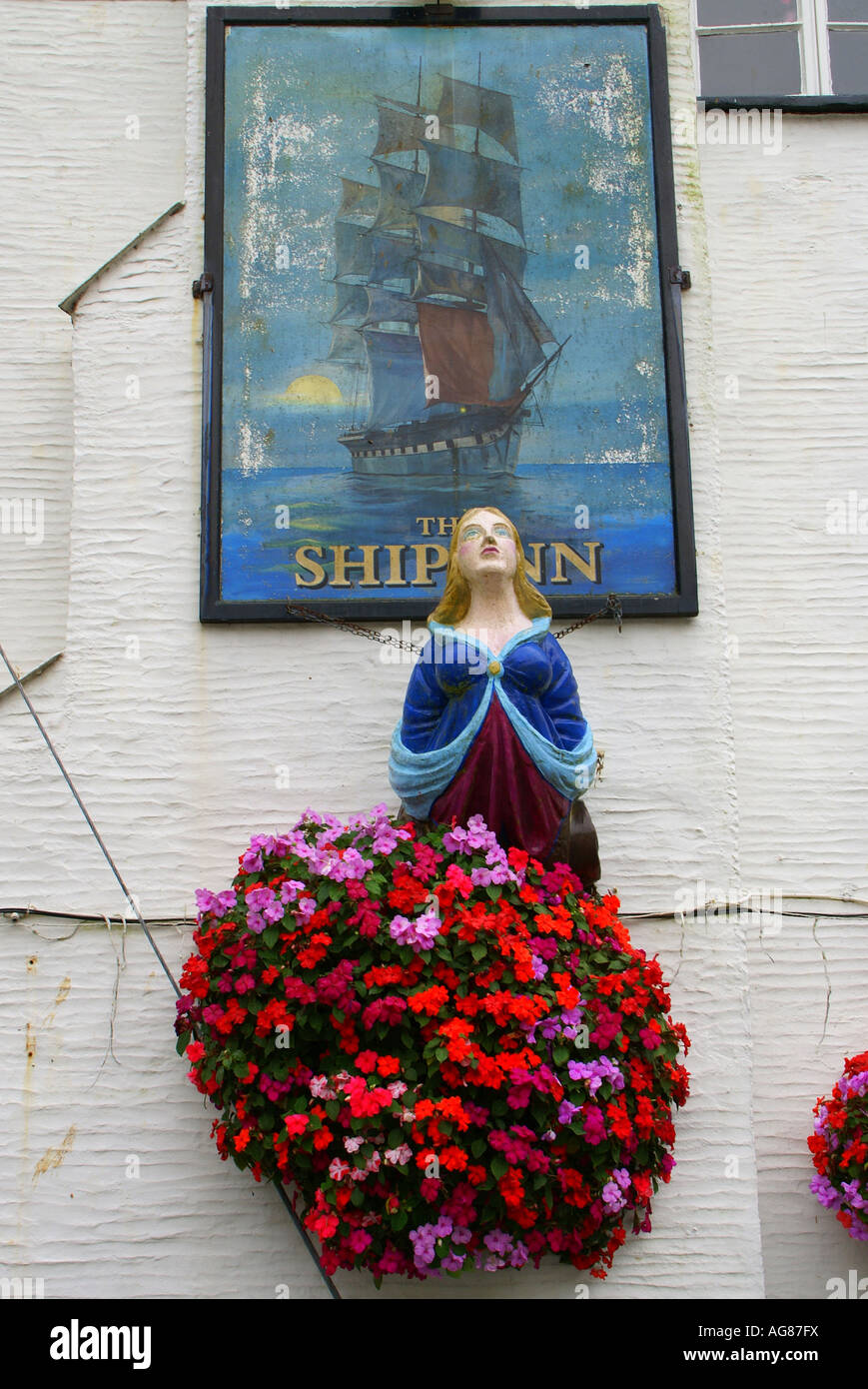 Ship Inn Polperro Cornwall Stock Photo - Alamy
