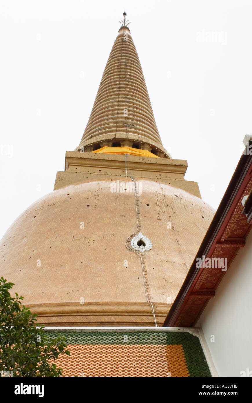 Thailand Nakhon Pathom Phra Pathom Chedi Stock Photo - Alamy
