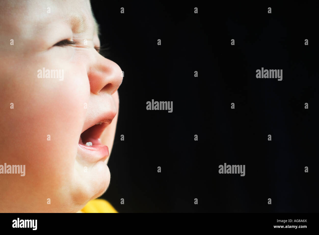 Portrait boy crying hi-res stock photography and images - Alamy
