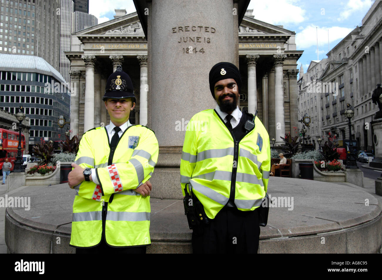 Sikh policeman hi-res stock photography and images - Alamy