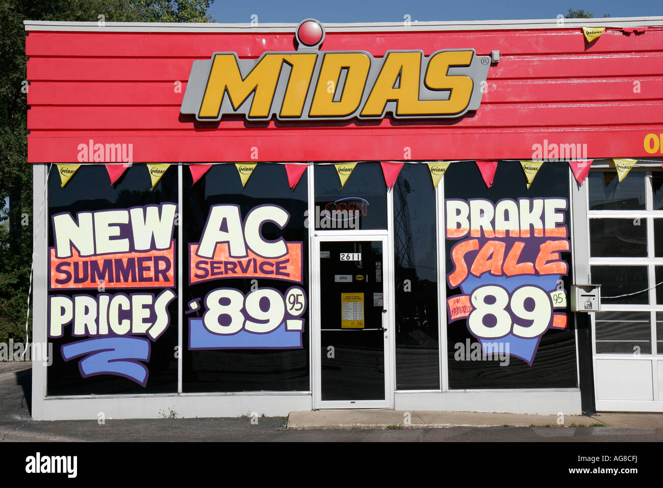 Midas hi-res stock photography and images - Alamy