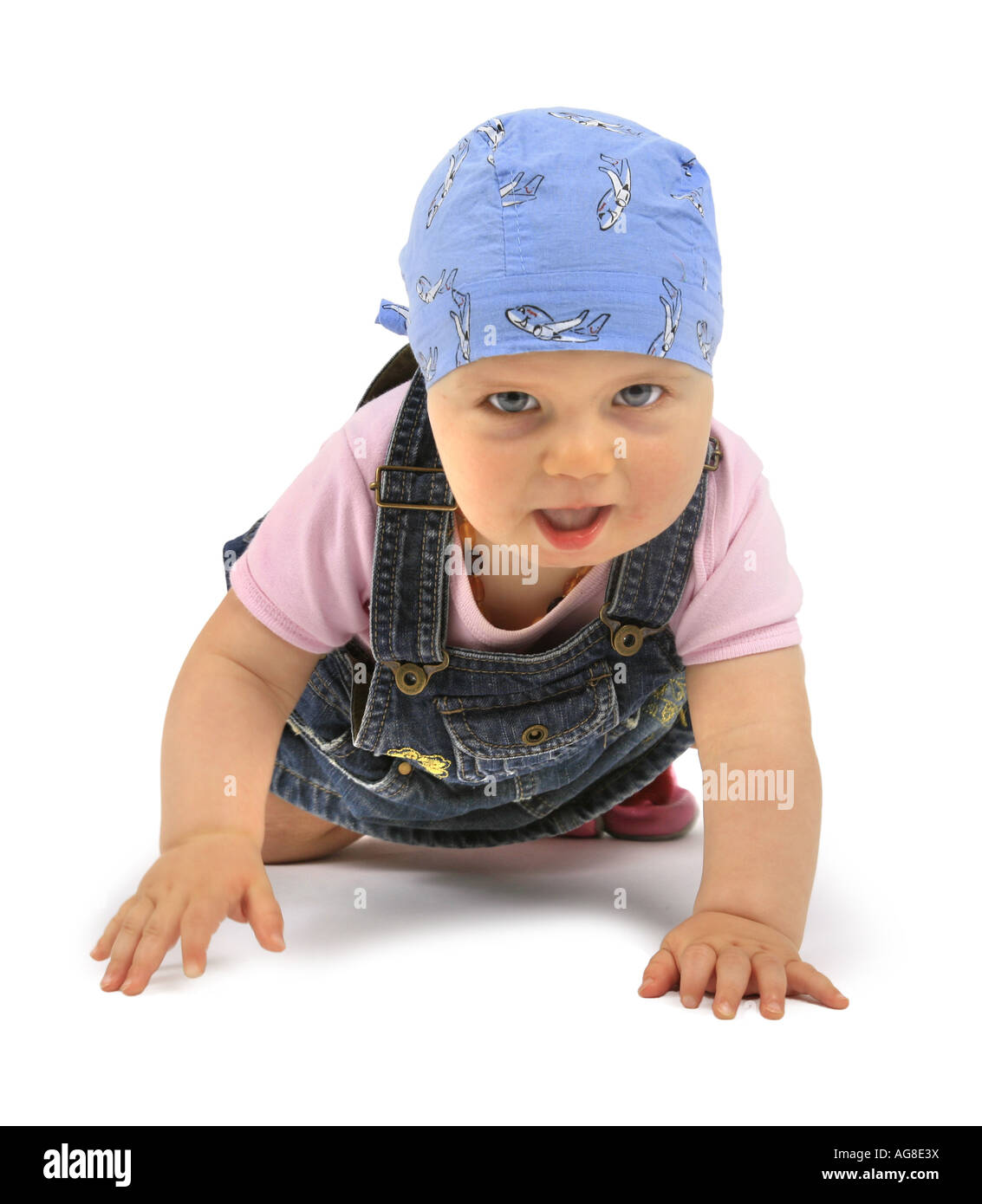 Babies crawling cut out hi-res stock photography and images - Alamy