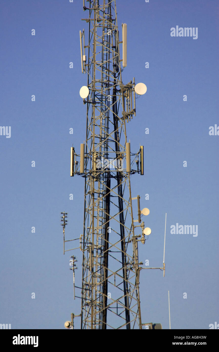 Emergency telephone masts hi-res stock photography and images - Alamy