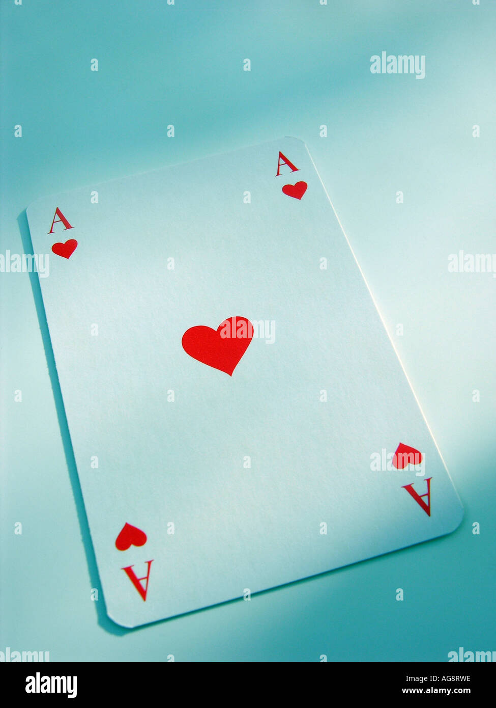 Playing card heart hi-res stock photography and images - Alamy